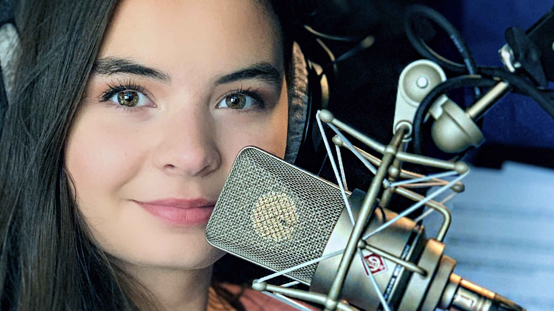 Transatlantic Female Voice Actors | Voquent